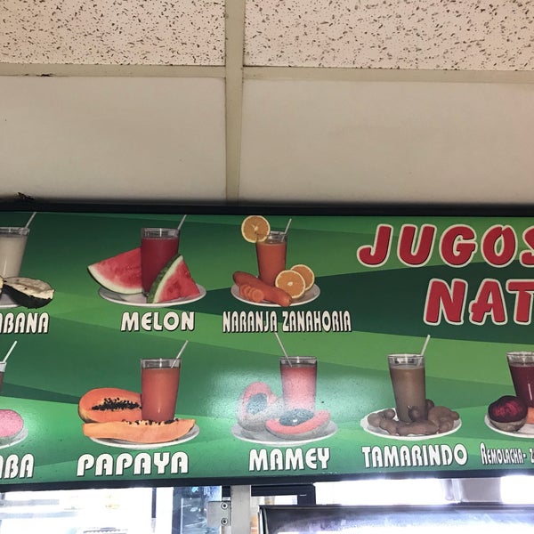 El Palacio De Los Jugos - Cuban Restaurant in Miami