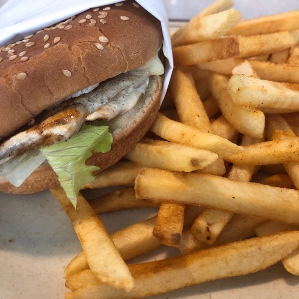 Alice's Burgers - 14 tips from 225 visitors