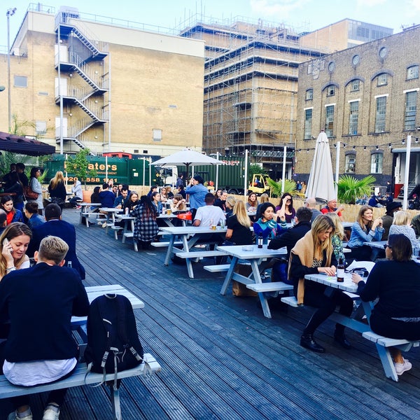 Corbet Place - Lounge