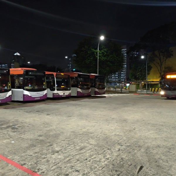 Queen Street Bus Terminal - Bus Station in Central Region
