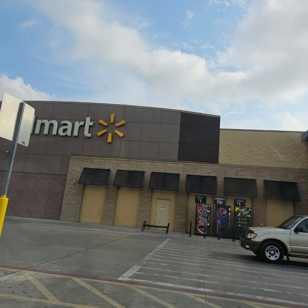 Drive Thru Pharmacy Walmart Supercenter