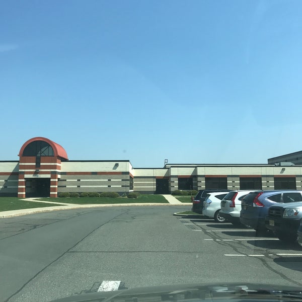 Thomas R. Grover Middle School - Middle School in Princeton Junction