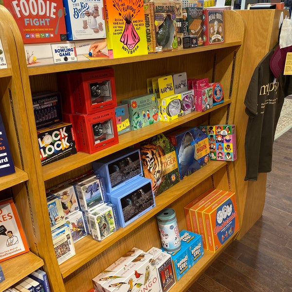 Words Bookstore - 14 tips from 464 visitors