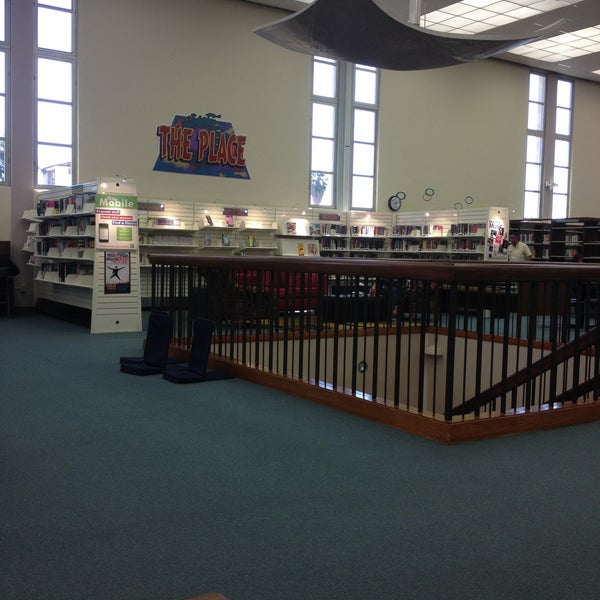 County of Los Angeles Public Library - Huntington Park - 1 tip