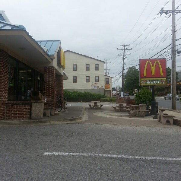 Photos at McDonald's - 6 tips