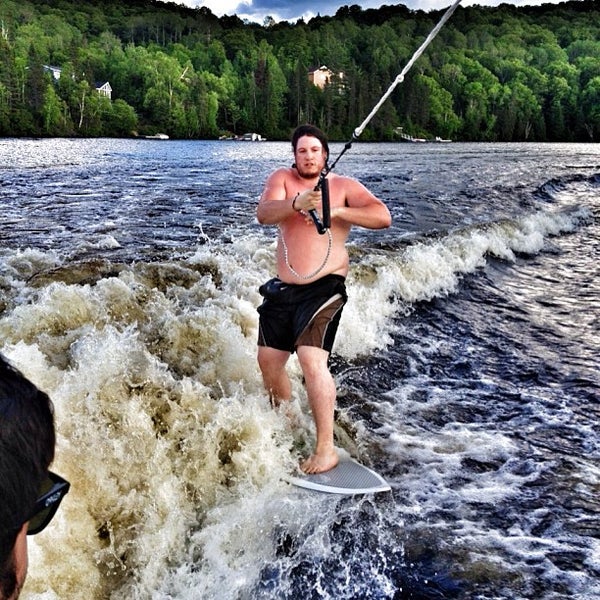 Fat Guy Water Skiing