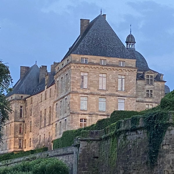 Château de Hautefort - Castle