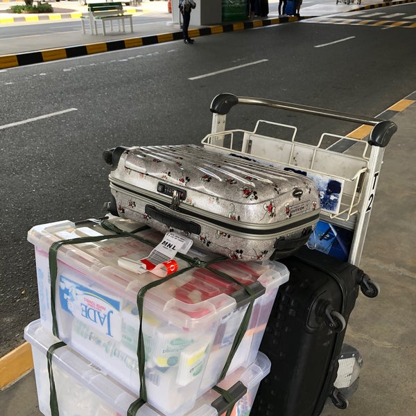 NAIA Terminal 3 Grab Pick-up Point - Taxi Stand in Barangay 183