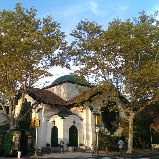 Saad's Halal Restaurant - Spruce Hill - 4500 Walnut St