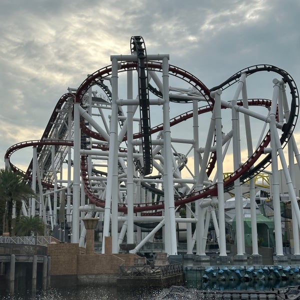 Battlestar Galactica: Human vs. Cylon - Universal Studios Singapore