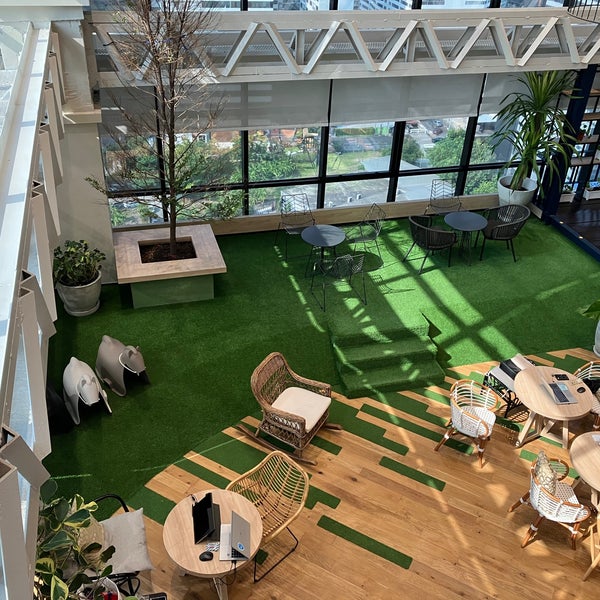 True Tower (อาคารทรู ทาวเวอร์) - 18 Ratchadaphisek Rd