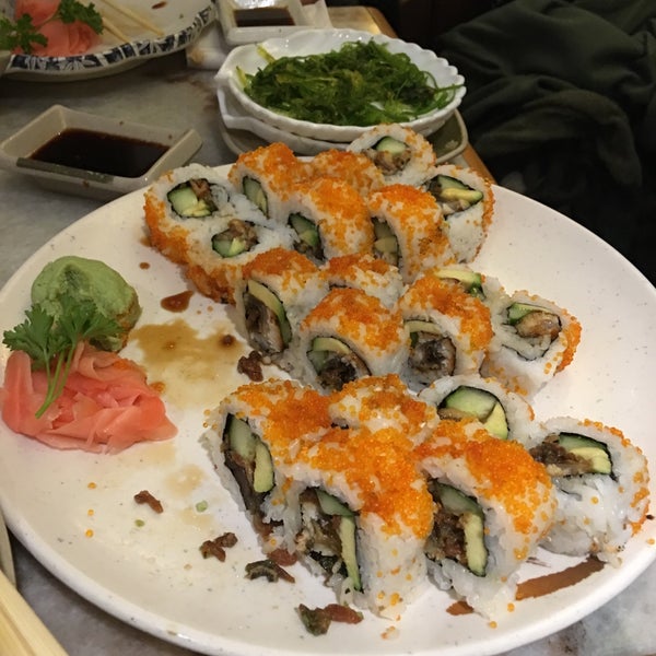 Photos at Sushi Inn - Sushi Restaurant in Yorkville