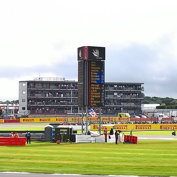 Photos at Luffield Grandstand - 8 tips