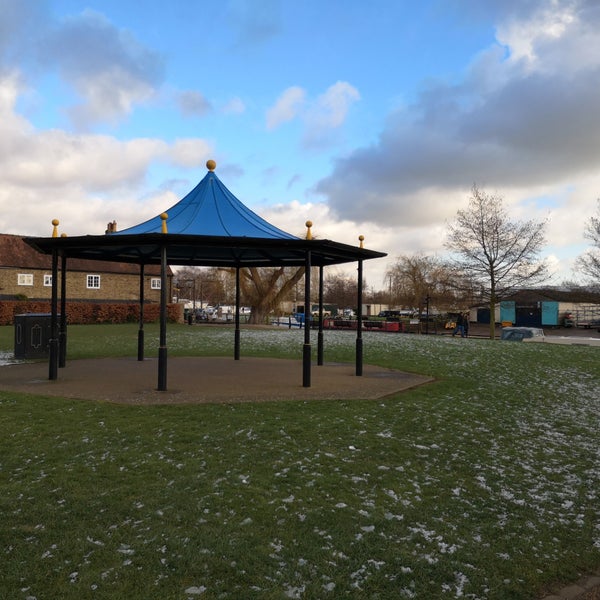 Jubilee Gardens - Ely Riverside