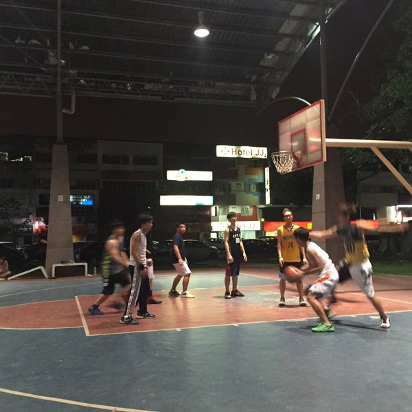 SS2 Square Basketball Court - Basketball Court