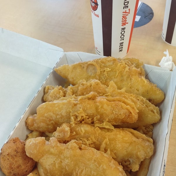 A&W Restaurant - Central Core - 607 E Santa Fe St