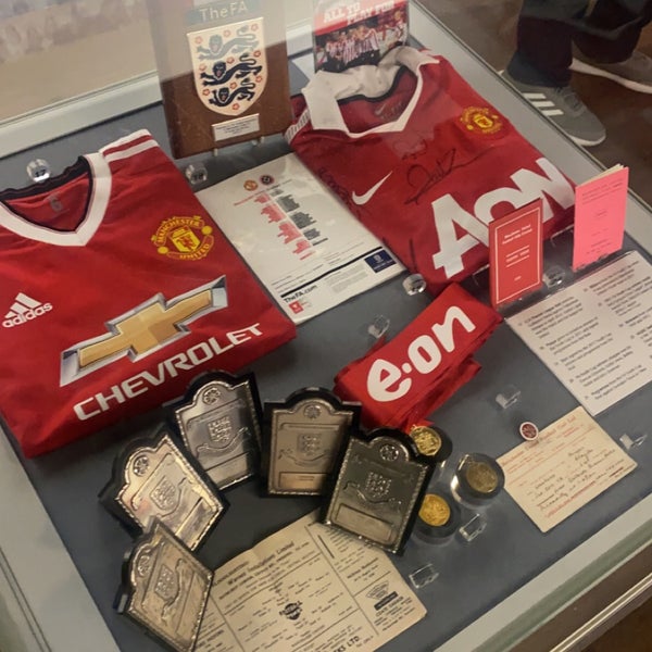 Photos at Manchester United Megastore - Souvenir Store