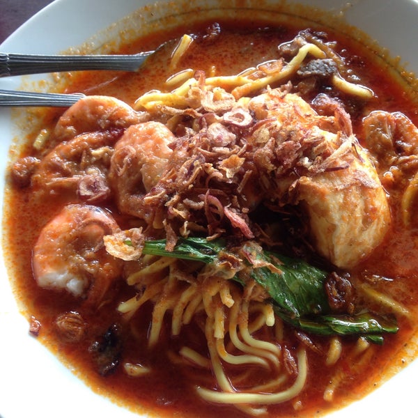 pes mee bandung muar - Lucas Rampling