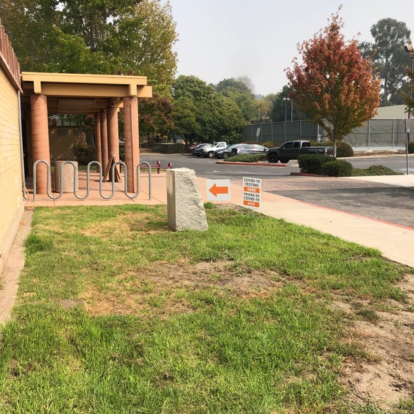 Pinole Library - 51 visitors