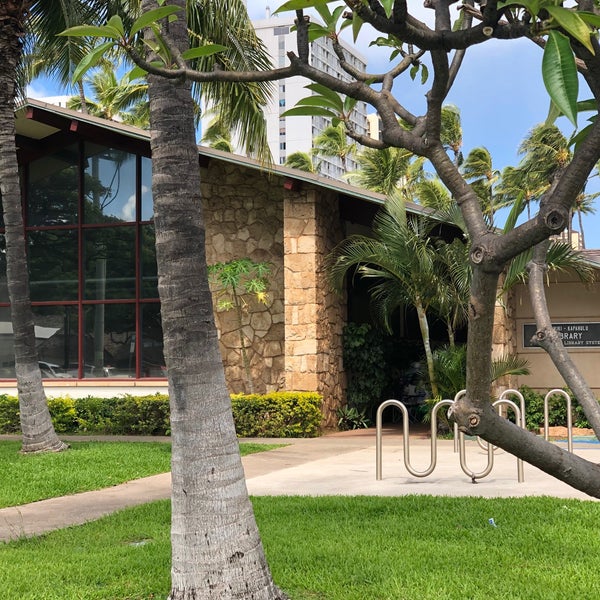 Waikiki-Kapahulu Public Library - Diamond Head - Kapahulu - St. Louis ...