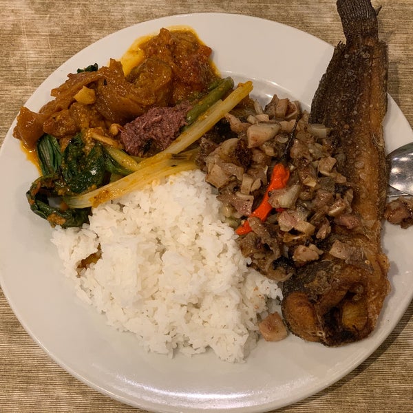 Bale Capampangan - Filipino Restaurant in Dolores