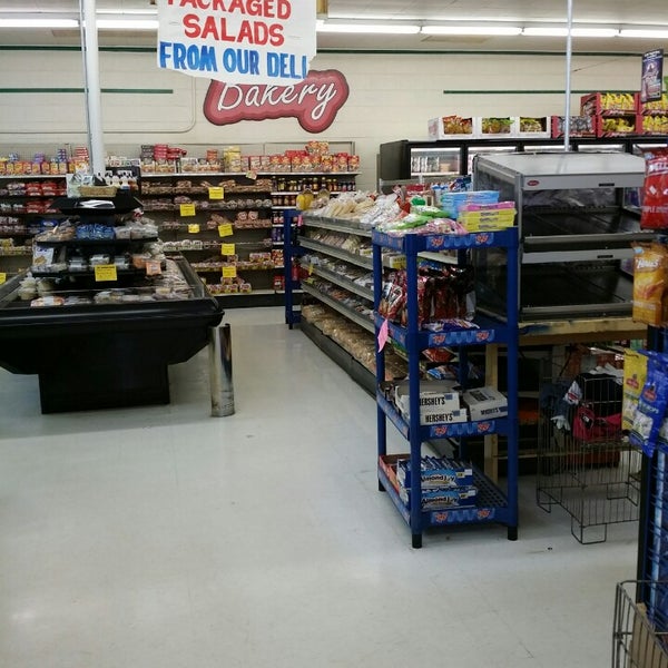 Ralph's Food Market - Grocery Store in West Grand