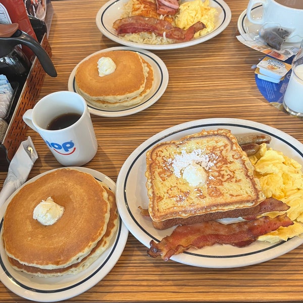 IHOP - First Hill - 950 E Madison St