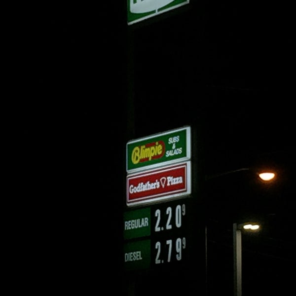 Hess Express - 623 Spring St