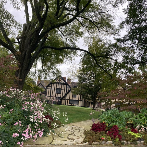 Agecroft Hall - Near West End - 5 tips from 350 visitors