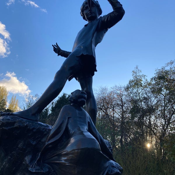 Peter Pan Statue - Outdoor Sculpture in London