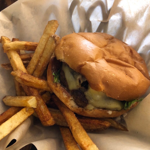 Burger Dive - Downtown - 114 N 27th St