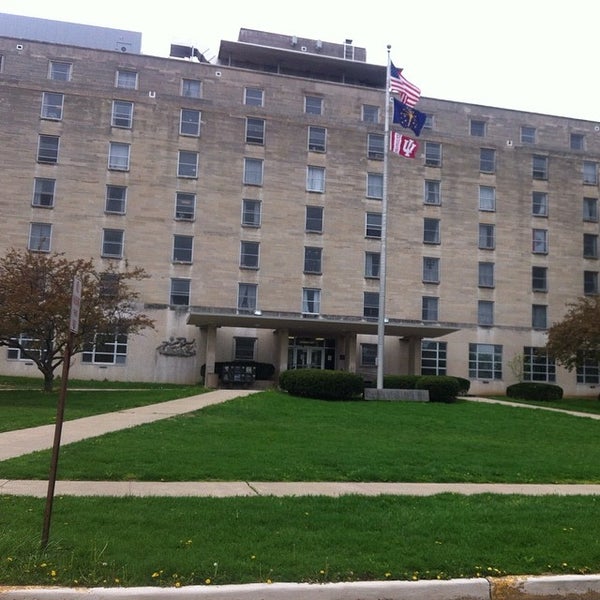 Teter Quad - Indiana University - 501 N Sunrise Dr