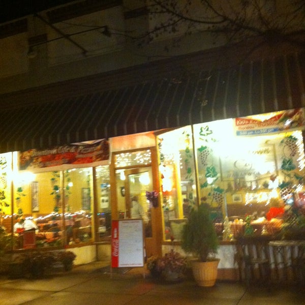 Downtown Cafe - 3 tips from 115 visitors