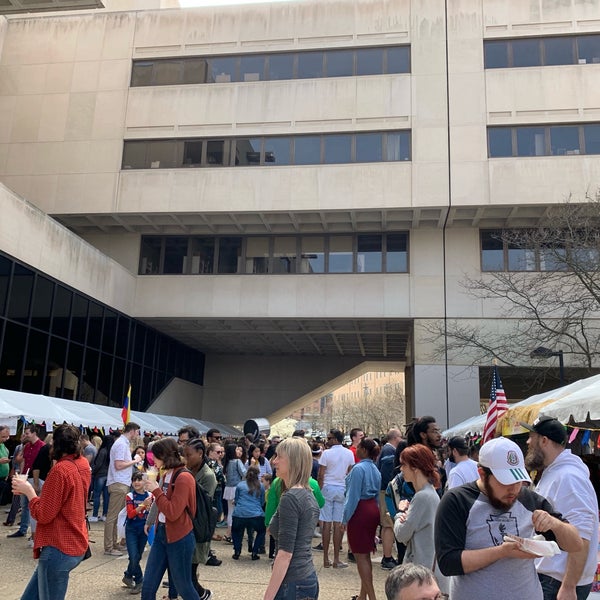 Posvar Hall - College Academic Building in Pittsburgh
