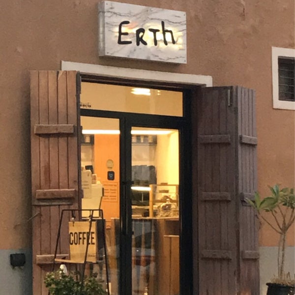 Erth - Coffee Shop in Kuwait City