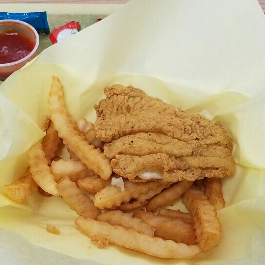 Penguin Fish & Chips - Seafood Restaurant in PICO