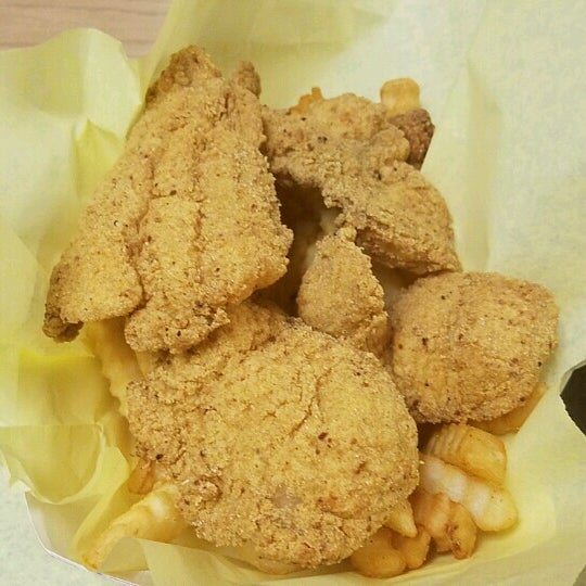 Penguin Fish & Chips - Seafood Restaurant in PICO