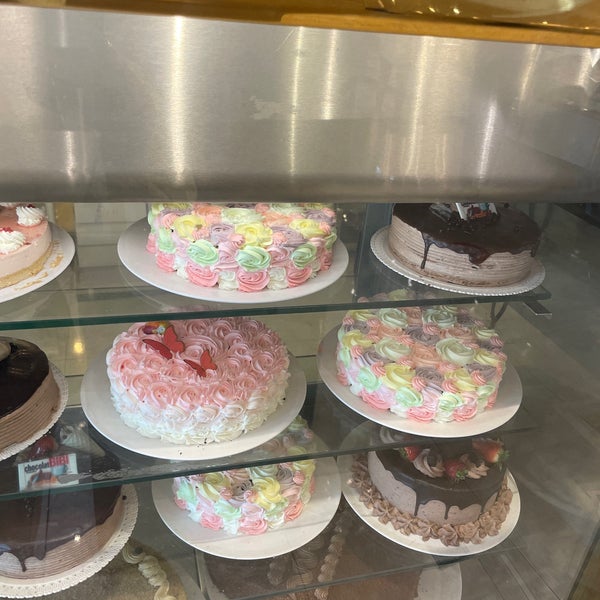 Photos at Bibi Pastry Shop | شيرينى بى‌بى - منطقه ۲ - 118 tips