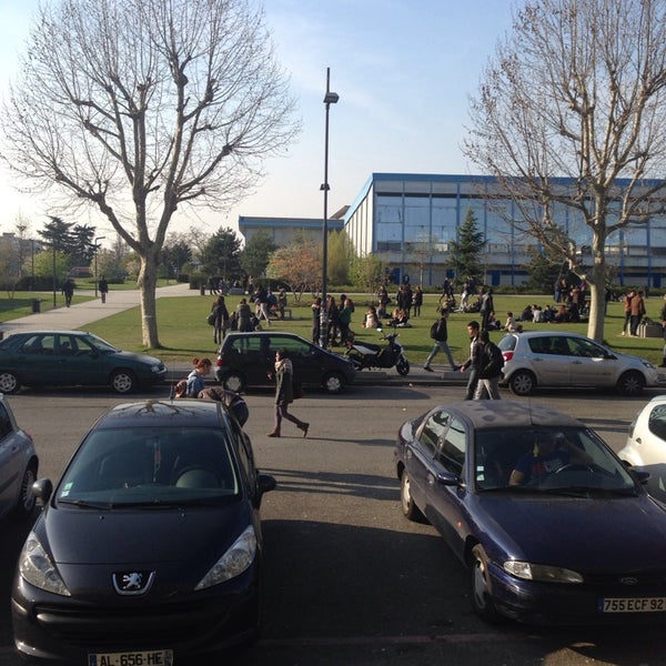 Faculté de droit Paris X - Law School in Nanterre