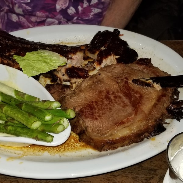Lucky's Steakhouse - American Restaurant