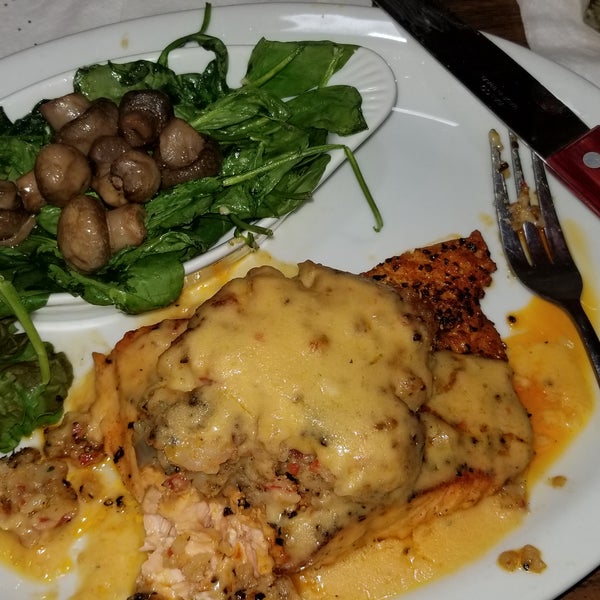 Lucky's Steakhouse - American Restaurant