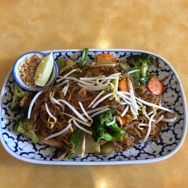 Padthai Thai Restaurant - 8 tips from 225 visitors