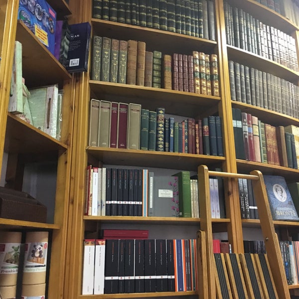 American Bookstore - Bookstore in Duomo