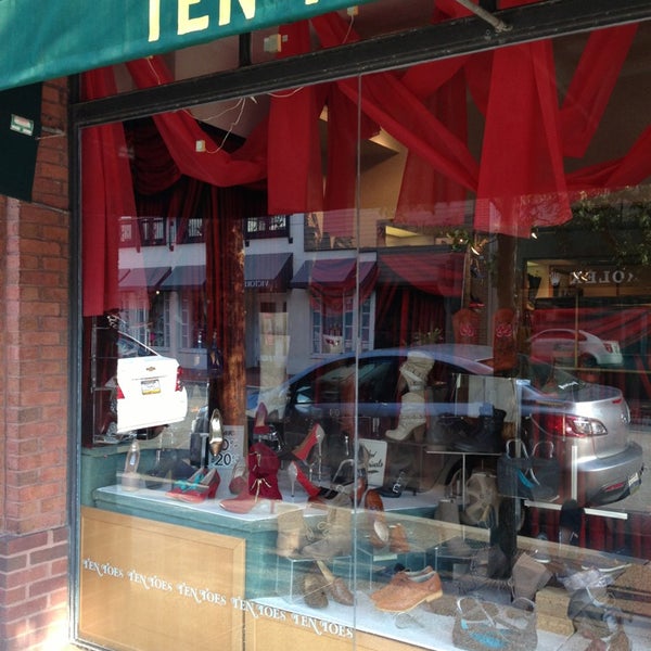 Photos at Ten Toes - Shadyside - 3 tips from 126 visitors