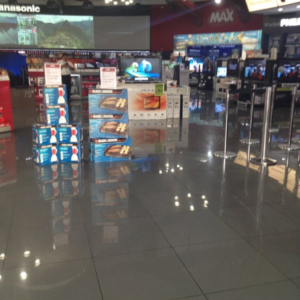Photos at Max Distelsa - Electronics Store