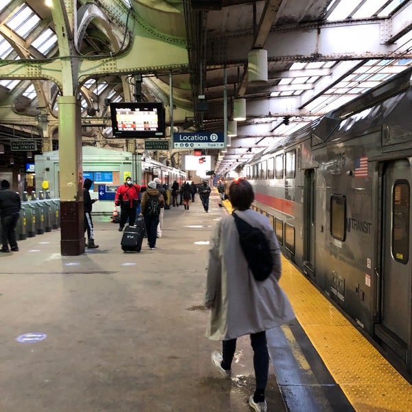 Newark PATH Station - 1 Raymond Plz W