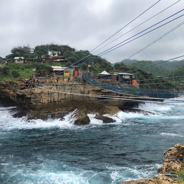 Pantai Timang (Official) - Gunung Kidul, DI Yogyakarta