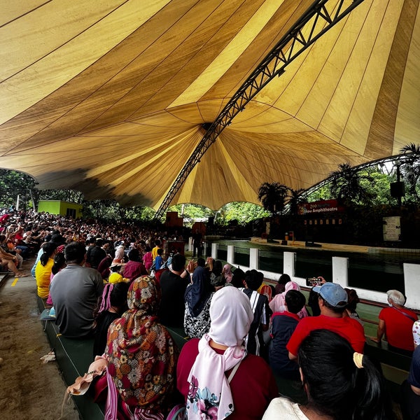 National Zoo Show Amphitheatre - 10 tips