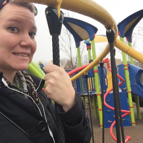Goethe Elementary School - Elementary School in Logan Square