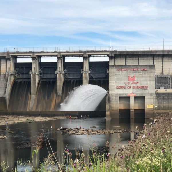 Photos At J Percy Priest Dam Lake In Nashville